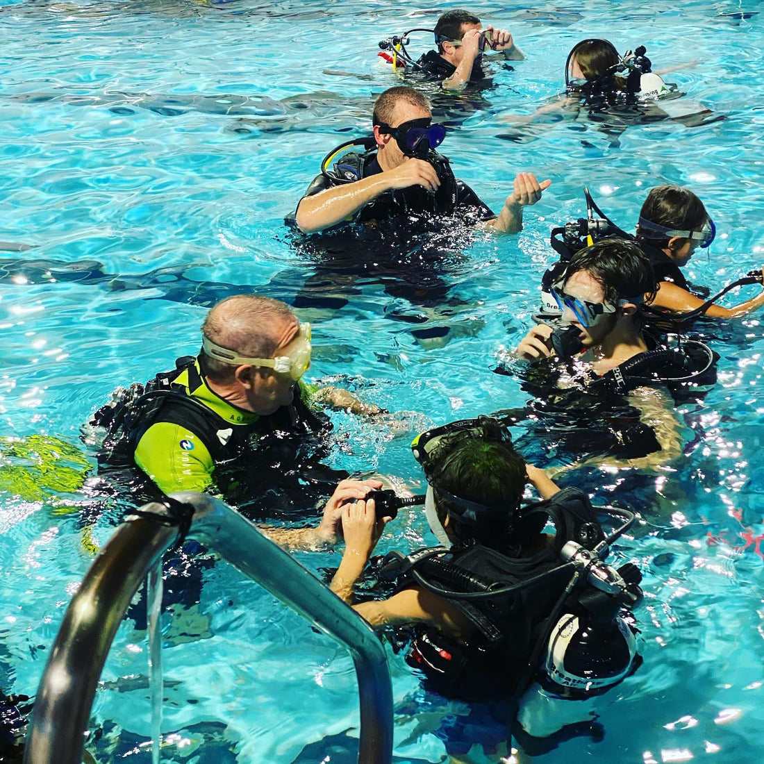 Scuba Cheshire | Into The Deep | Stockport | PADI 5* Dive Center